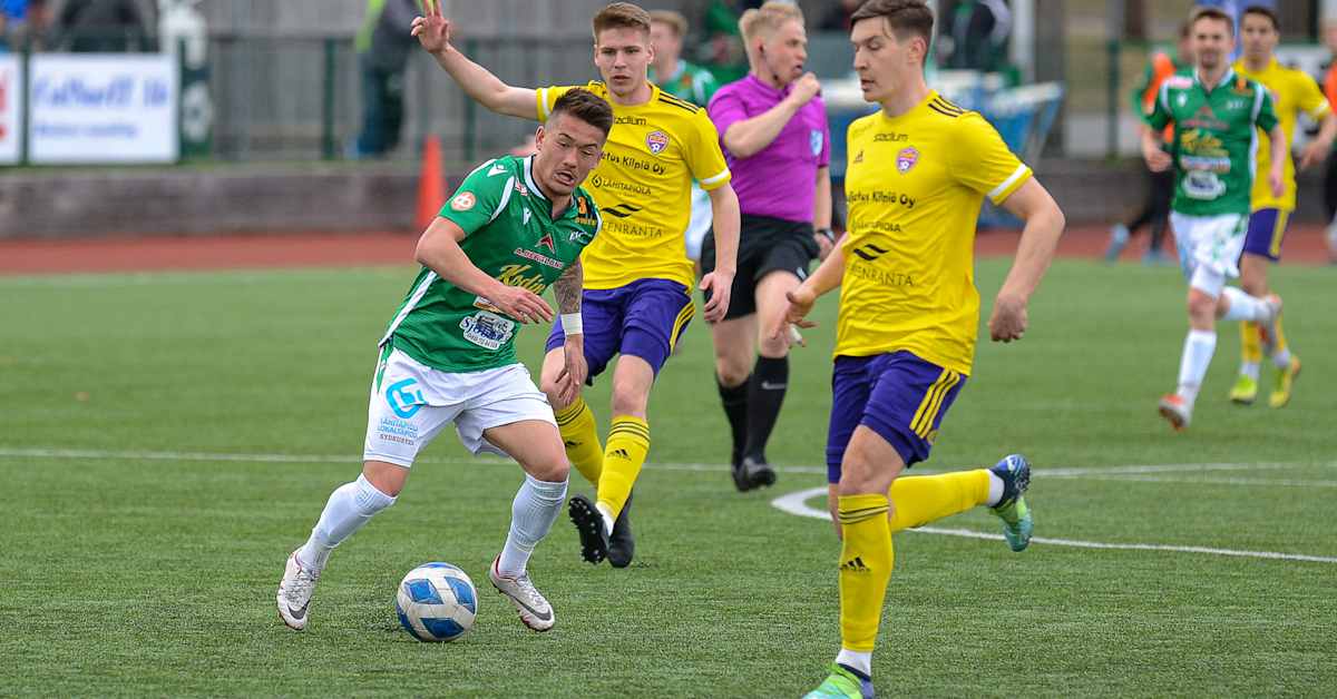 Adam Larssons två mål räckte till en poäng för EIF i fotbollsettan ...