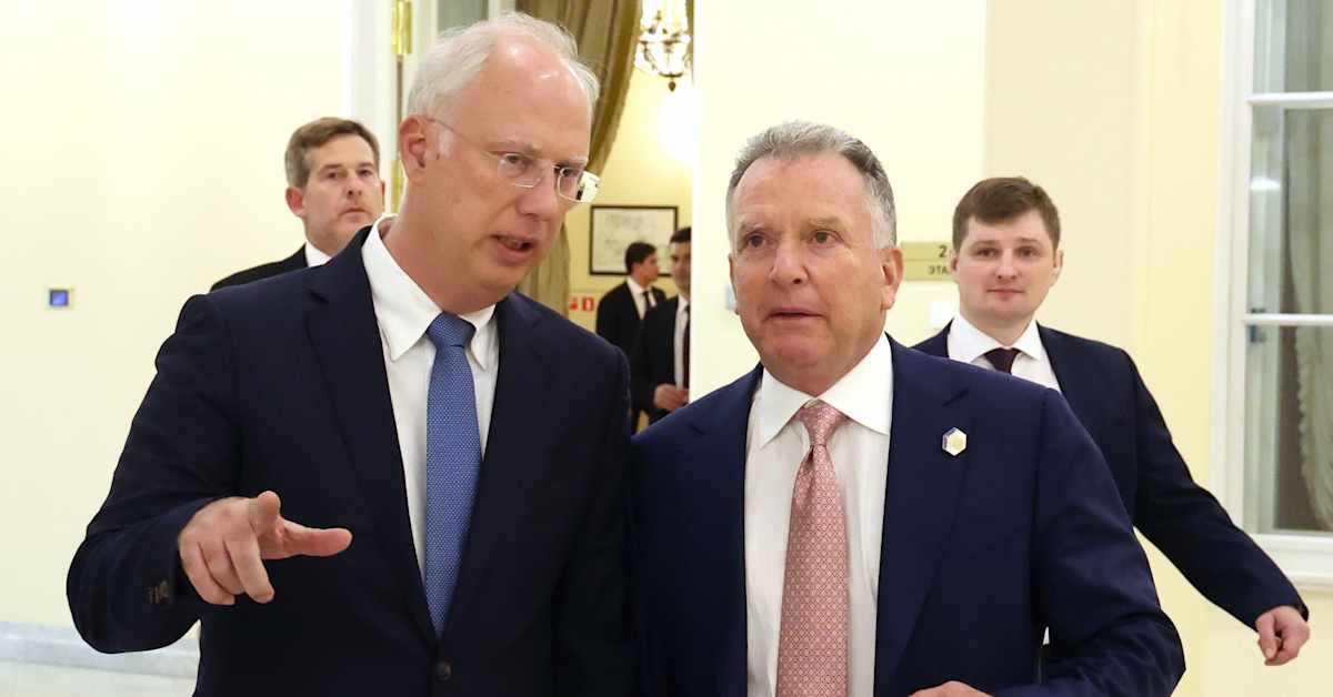 USA rapporteras pressa Ukraina att gå med på ofördelaktig fredsplan ...