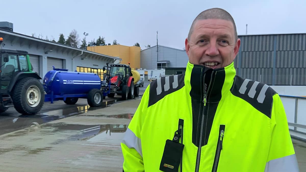 Lappeenrannan todennäköisesti talven ainoan tekojään jäädyttäminen ...