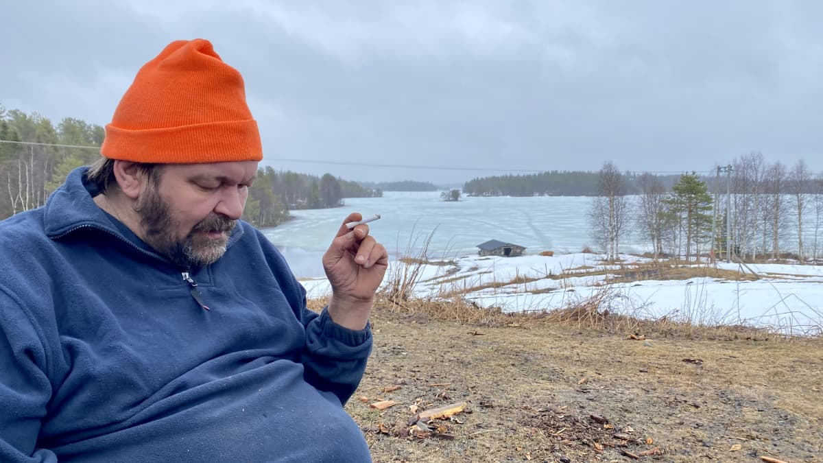 Lestadiolaisyhteisön trauma, laitosnuorten vaikea vapaus ja petollinen ...