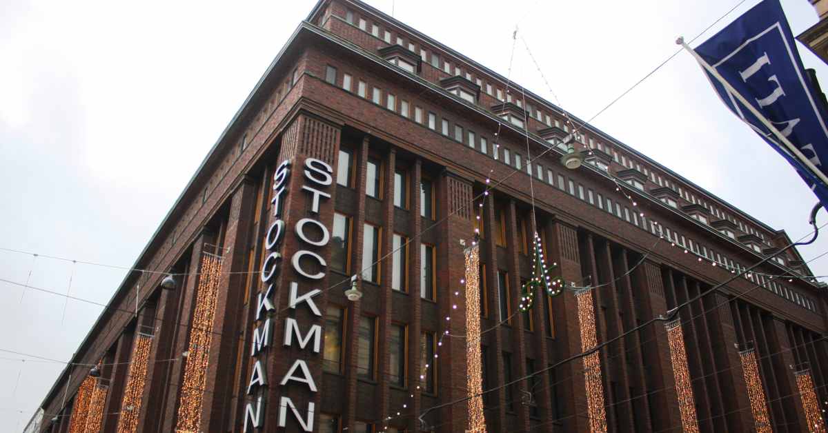 Stockmanns tjänstemän marscherade ut | Inrikes | Svenska Yle