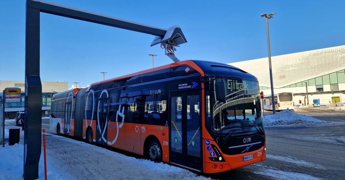 Föli kokeilisi nivelbusseja Turun ruuhkaisella runkolinjalla ...