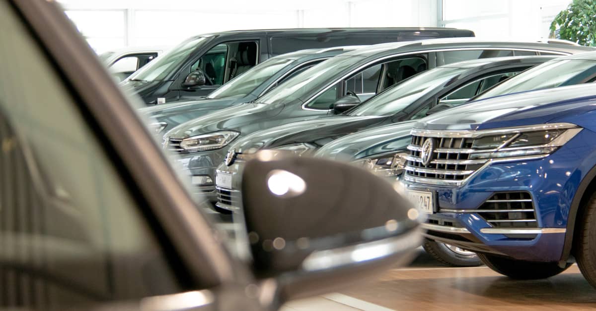 Uusia autoja rekisteröity nyt vielä vähemmän kuin viime vuonna ...