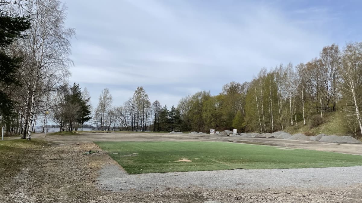 Kootaanko Sulkavuoren puhdistamon purkuputki Eteläpuistossa vai muualla ...