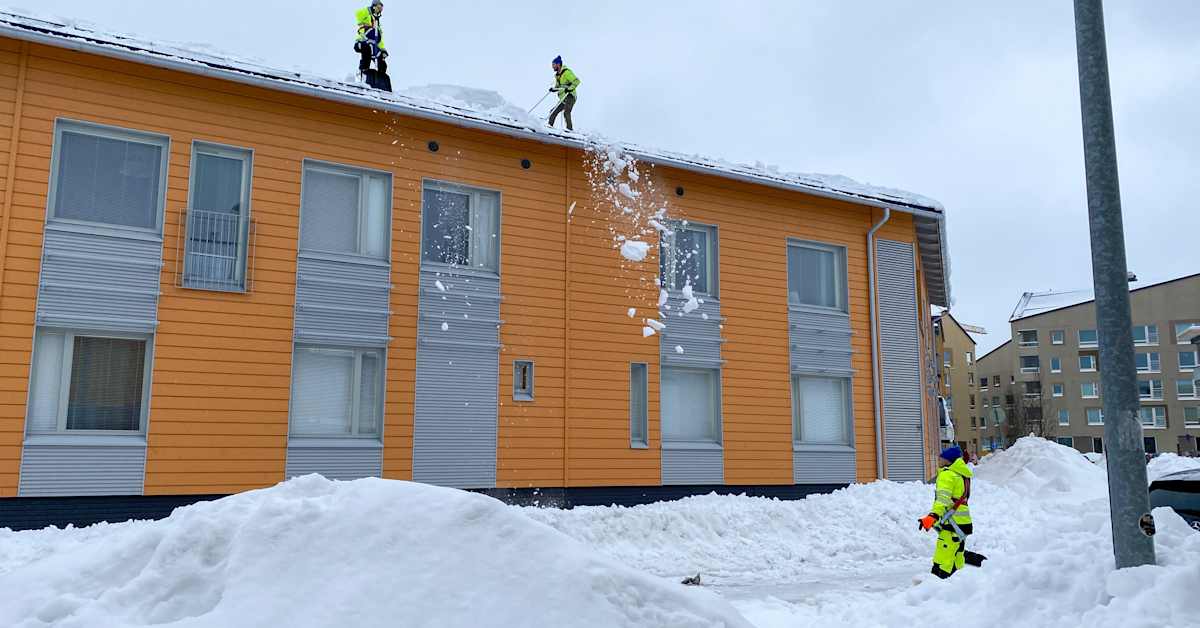 Se upp för fallande snö och istappar – hustak putsas för fullt i Borgå ...