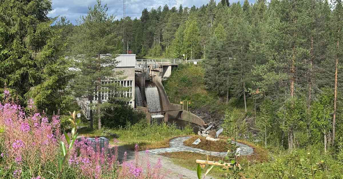 Kuusamon kuivunut joki virtaa jälleen vuolaasti lahjoitusten ansiosta ...