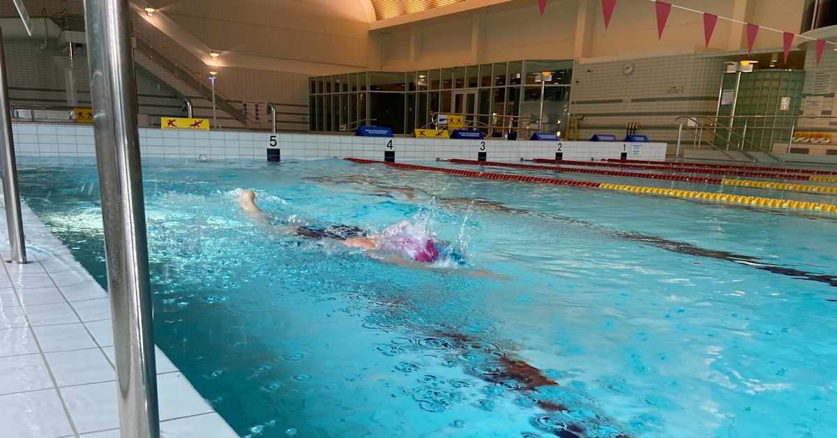 Ekenäs simhall inför nya regler – barn i skolåldern ska använda ...