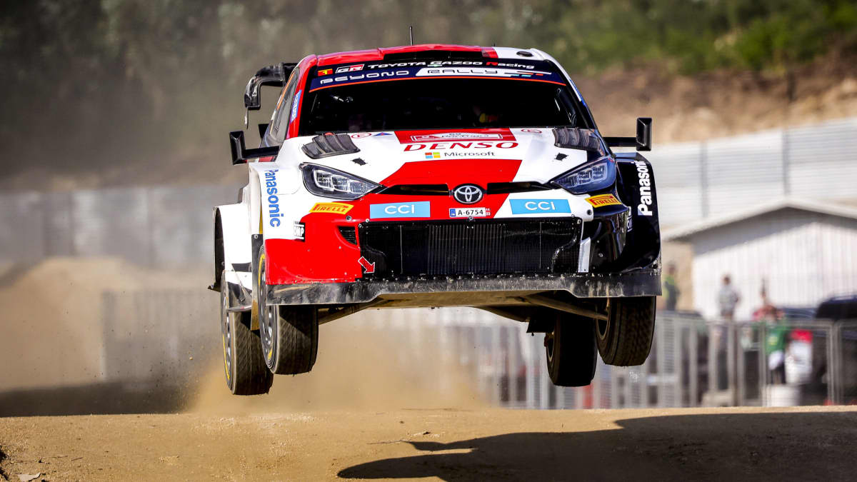 Kalle Rovanperä puhui tunteikkaana vaikeuksistaan – tallipomo Jari ...