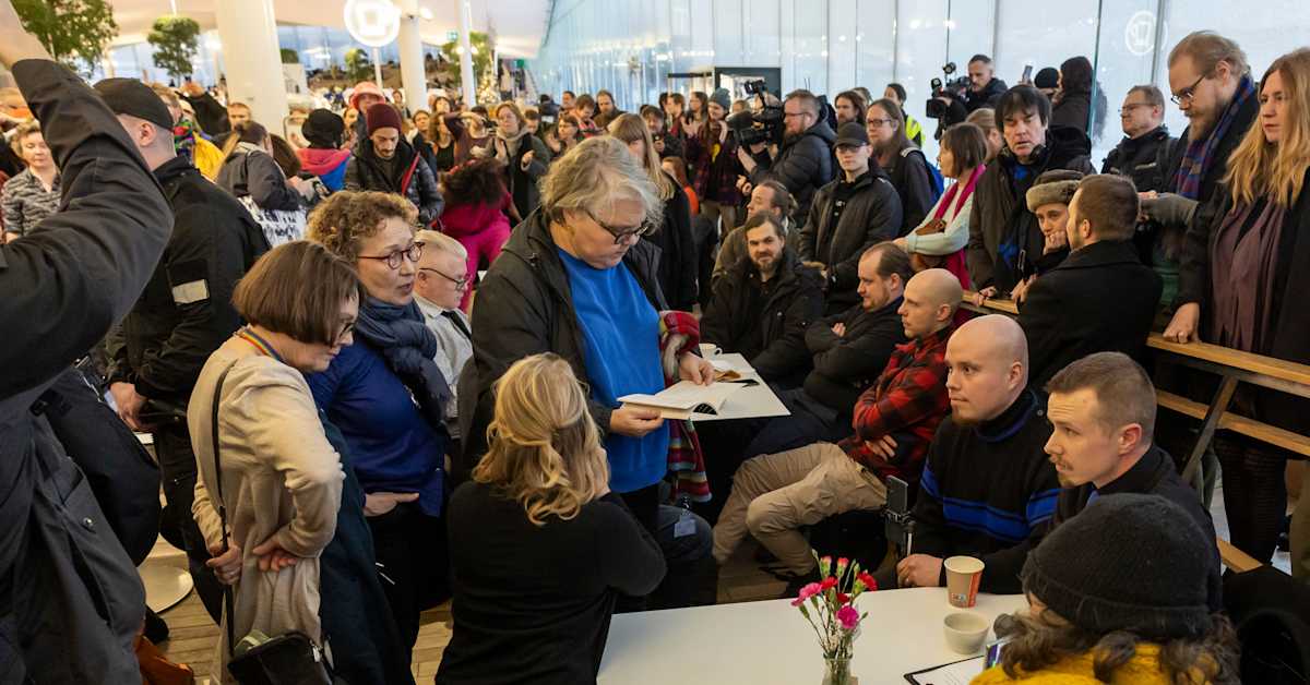 Sinimusta liike aikoo järjestää taas lukupiirin Oodissa | Uutisia ...