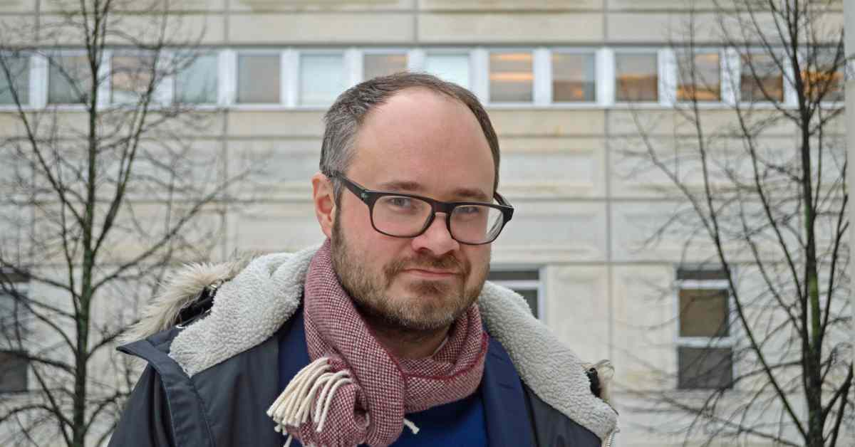 Tuomas Enbuske: Ge oss mer Uber! | Huvudstadsregionen | Svenska Yle