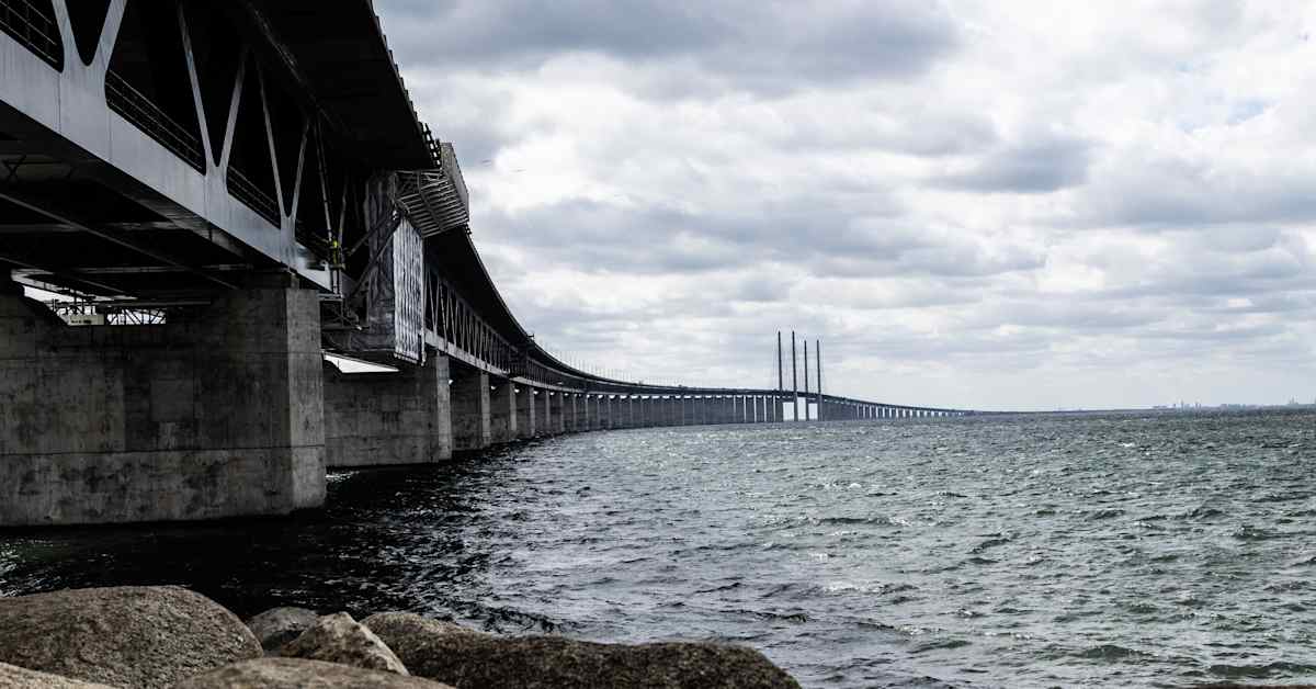 Juutinrauman silta suljettiin tuntikausiksi autoliikenteeltä Tanskan ...