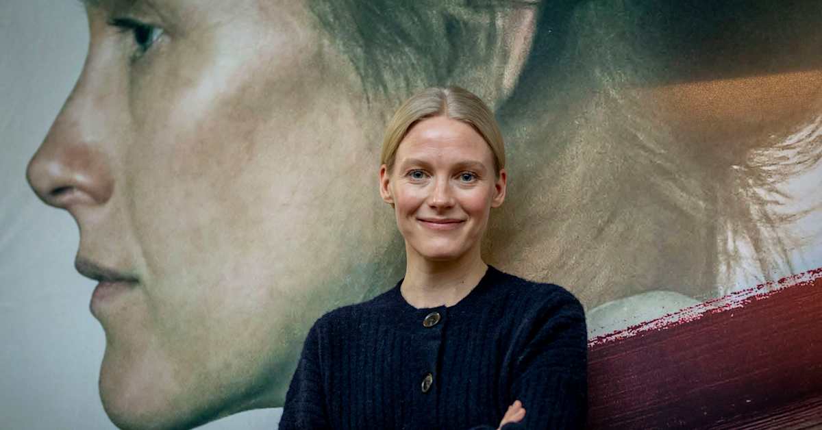 Allting började med en svart polotröja – Laura Birn om Helene ...