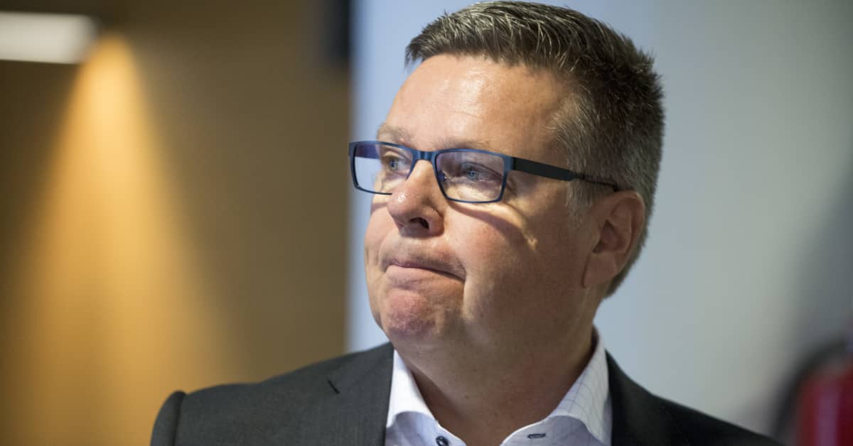 Convicted ex-cop Jari Aarnio faces charges over €30k debt offences | Yle