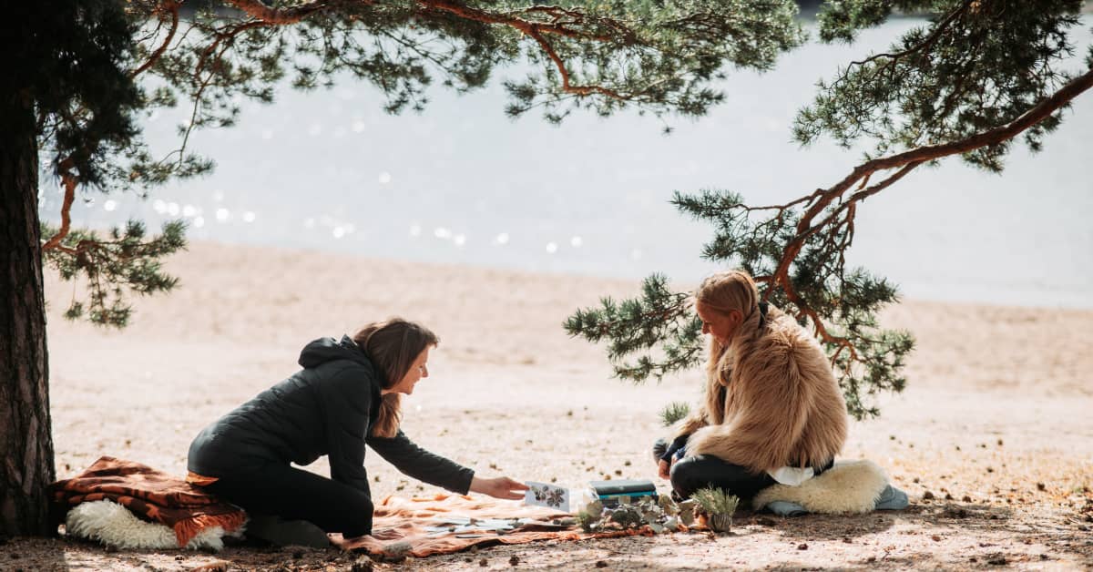 Supersuosittu Helsinki Biennaali leviää Vallisaaresta ympäri kaupunkia – tällaista taidetta on ...