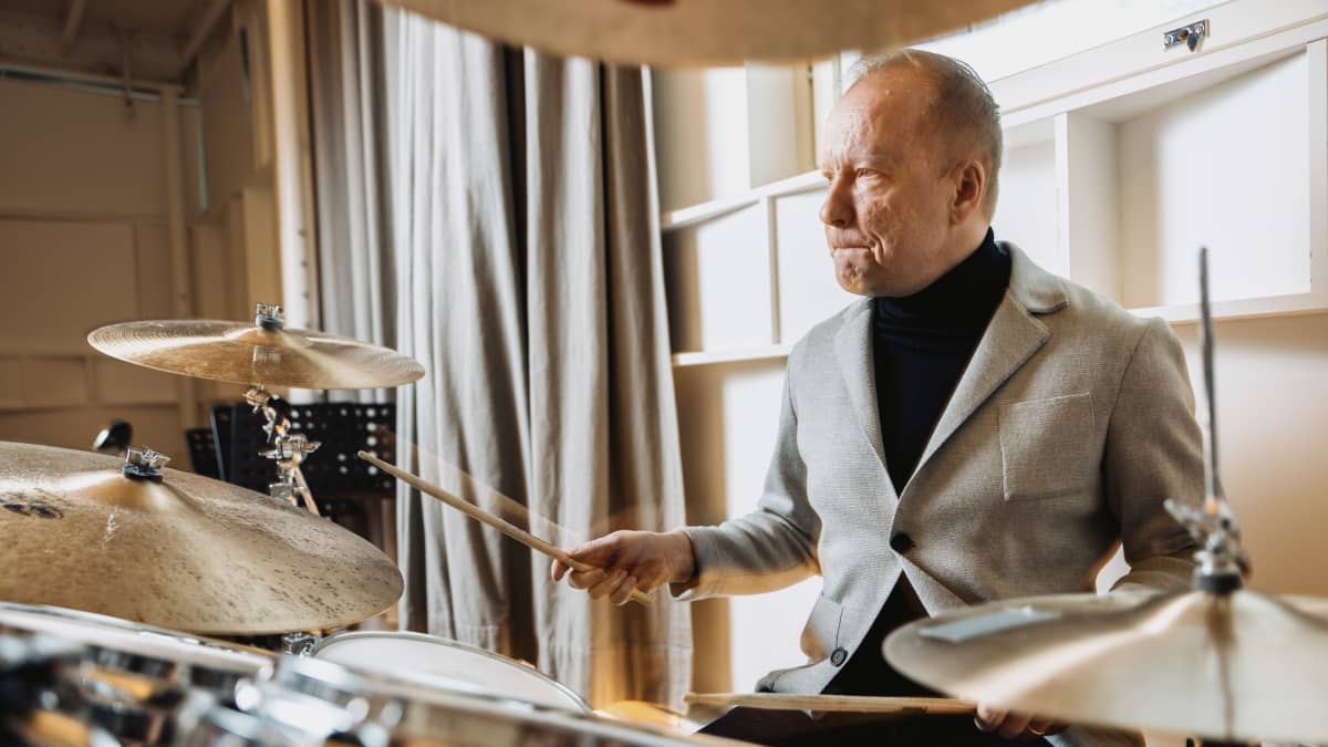 Elämäni biisin bändiä vetävä Kalle Torniainen tuntee suomalaisten ...