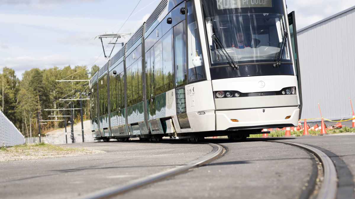 Kohta pikaratikka Raide-Jokeria testataan jo reitillään: ihmisten ...