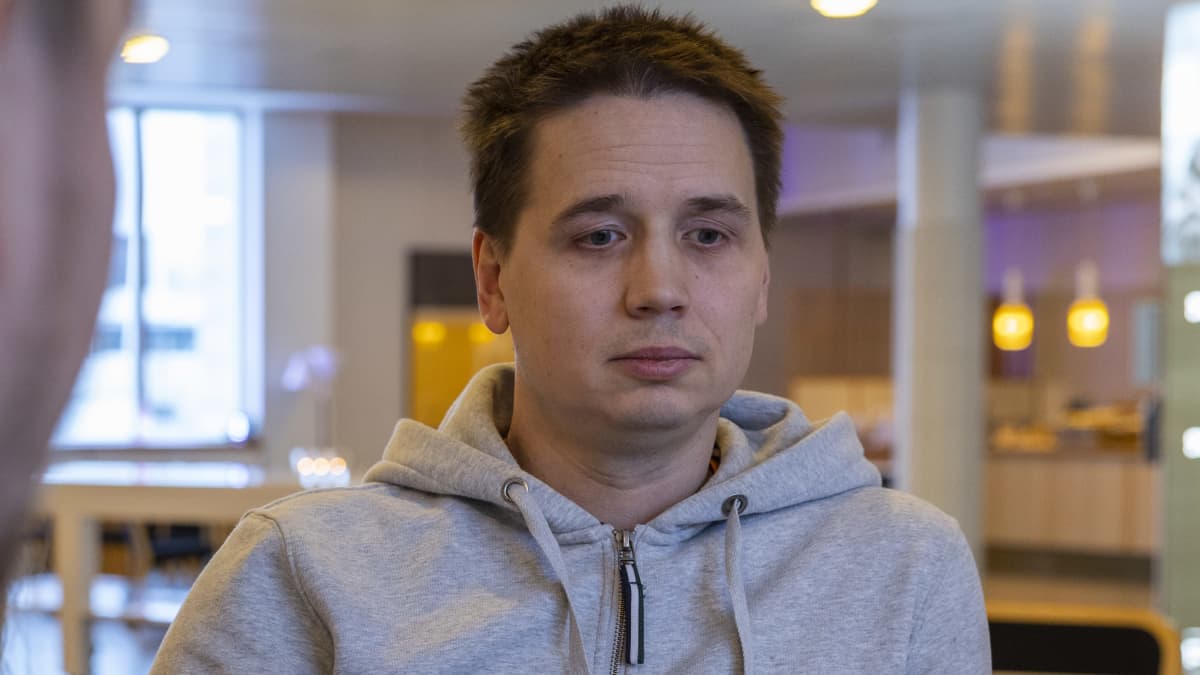 Ensihoitajat yhdistivät työtään taiteen klassikoihin: syntyi ...