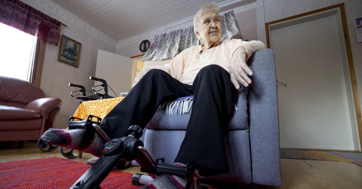 93-vuotias Annikki Varis saa nyt kotiinsa tarpeeksi apua, kun ...