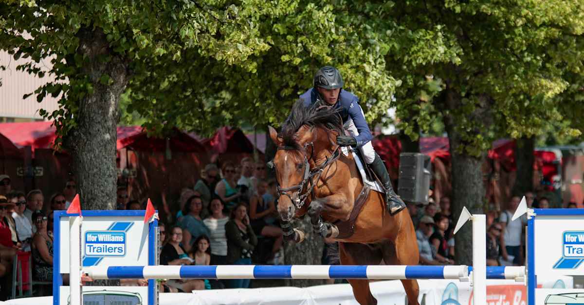 John Antell fick sitt namn graverat i Generalens pokal i Seahorse Week ...