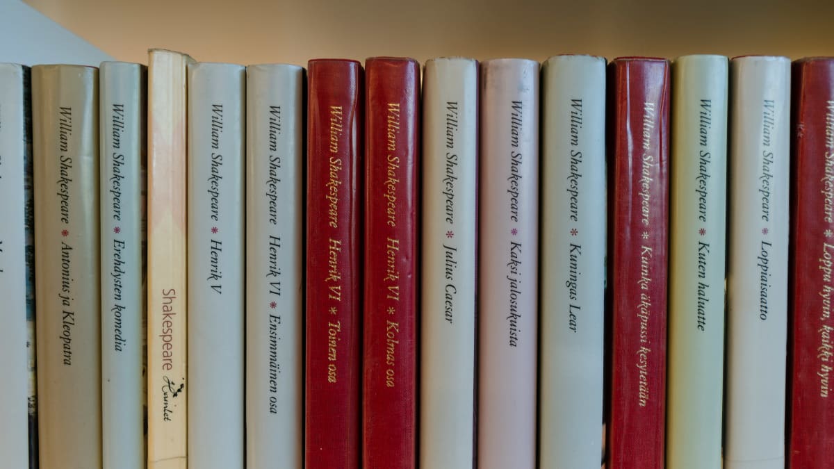 Kirja jäi kesken, kun piti rientää muualle, kertoo Veikko Lehtinen, 17 – moni nuori ei pysty ...