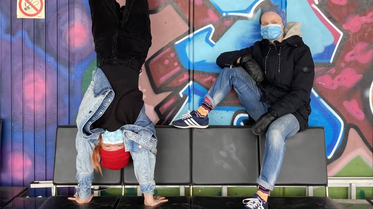 Sirkustaiteilijat palasivat maailmalta kotiin odottamaan pandemian ...