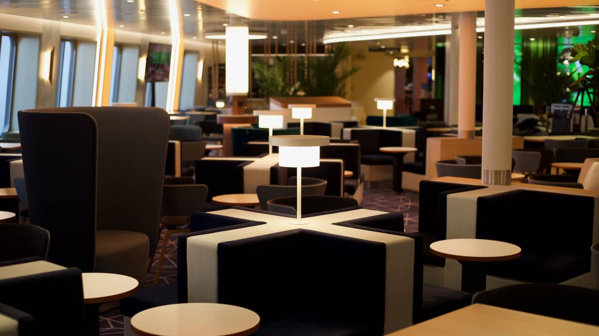 Uusi laiva alkaa seilata Helsingin ja Tallinnan väliä tänään – katso ...