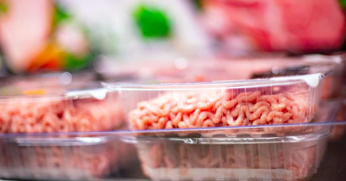 Lakko vie kauppojen hyllyiltä nämä tutut makkarat, jauhe­lihat ja ...