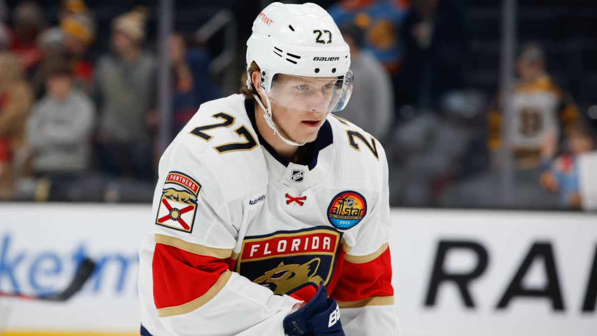 NHL-kauden suomalaisyllättäjä tuli täysin puskista – Eetu Luostarinen ...