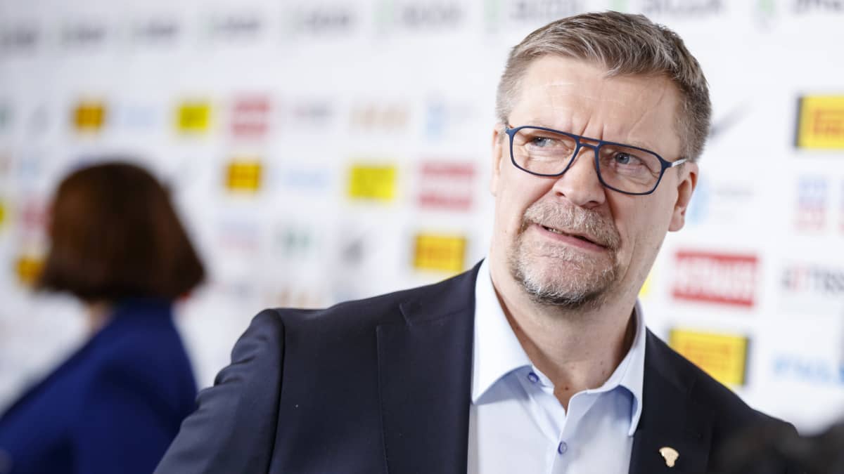 Jussi Ahokas puhuu avoimesti yllätyssiirrostaan ja NHL-unelmasta ...