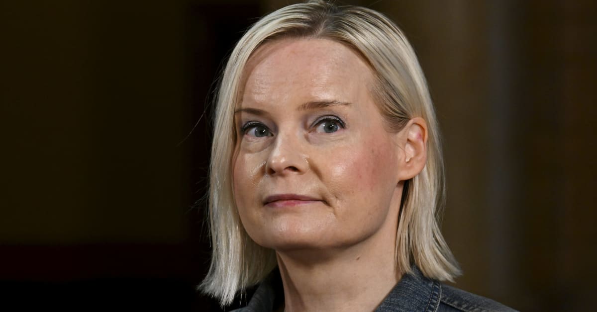 Riikka Purra pyytää ”15 vuoden takaisia typeriä” somekommenttejaan ...