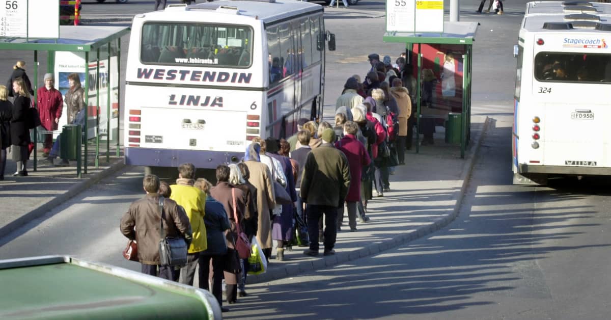 Talks fail, Finland's bus strike starts | Yle News | Yle