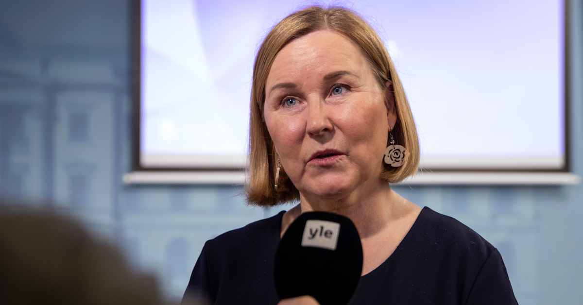 Eduskunnassa vuoden ensimmäinen kyselytunti | Uutisia lyhyesti | Yle Uutiset