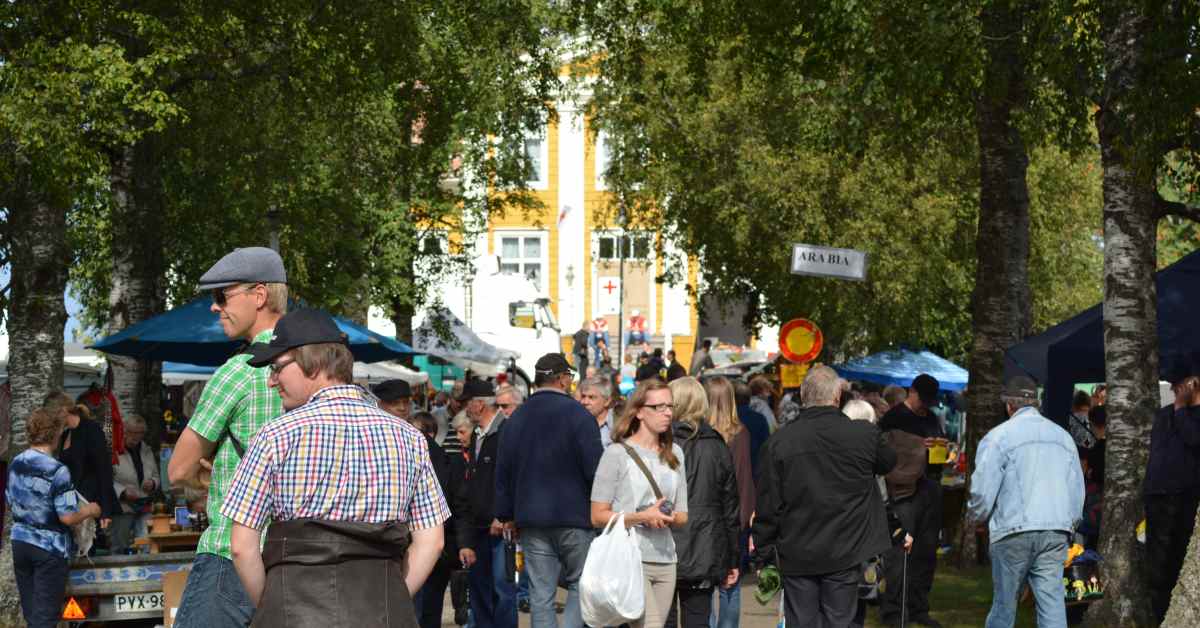 Vad är ditt bästa fynd på Juthbacka marknad? Skicka in dina bilder ...