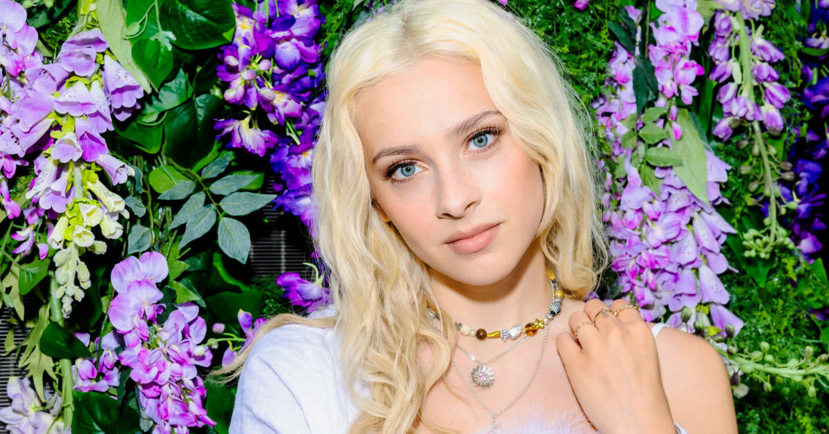 Aliisa Syrjä on poptulokas, joka haluaa pitää kiinni ...