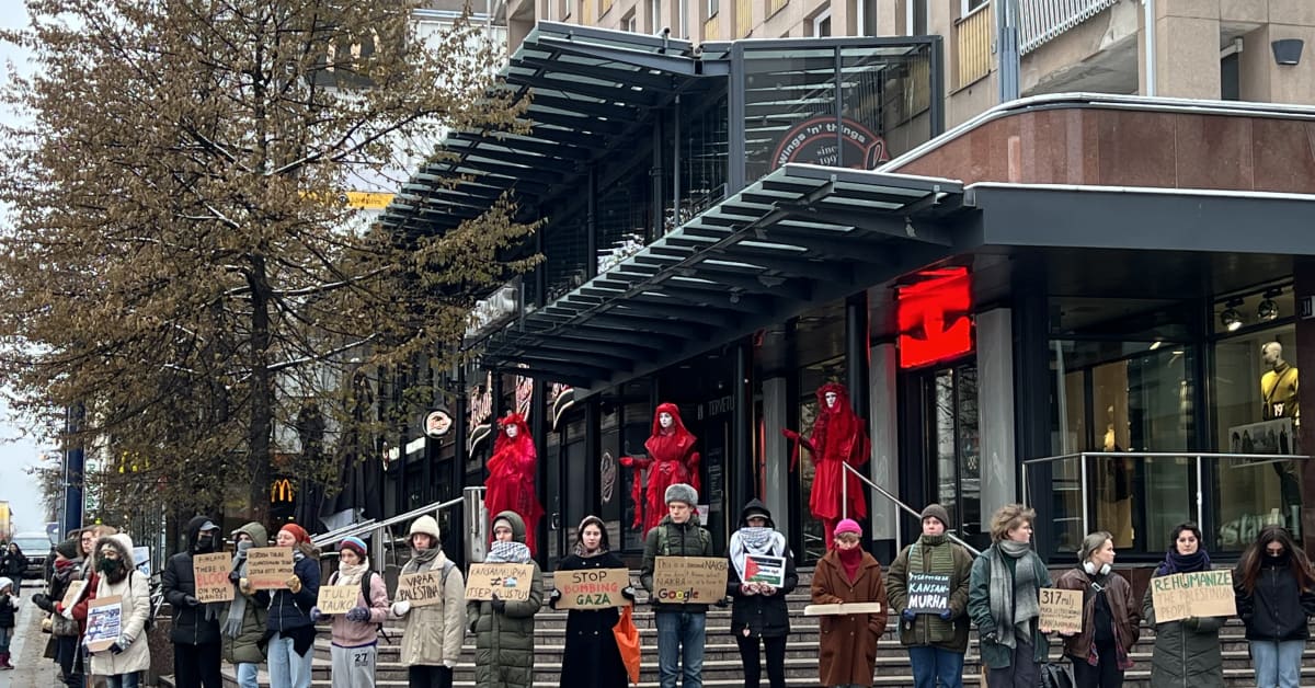 Jyväskylän kompassilla meneillään mielenosoitus palestiinalaisten ...