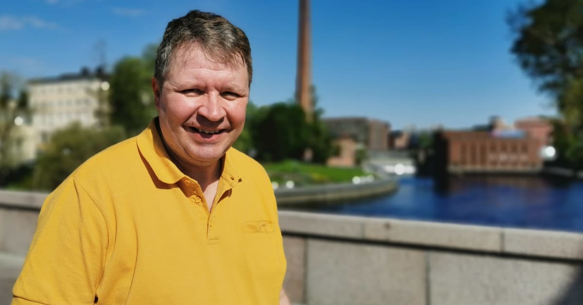 Vaalikommentaattori Sami Borg pitää kiinni samasta kravattirituaalista ...