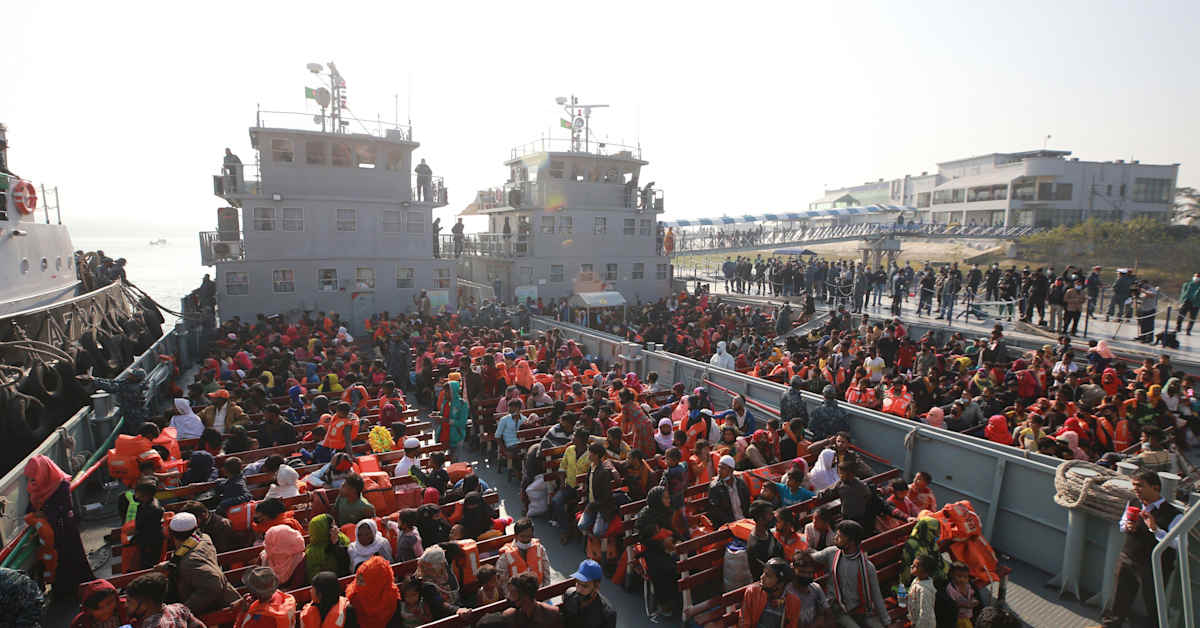 Statslösa rohingyer skickas till isolerad ö och hoppas på ett bättre ...