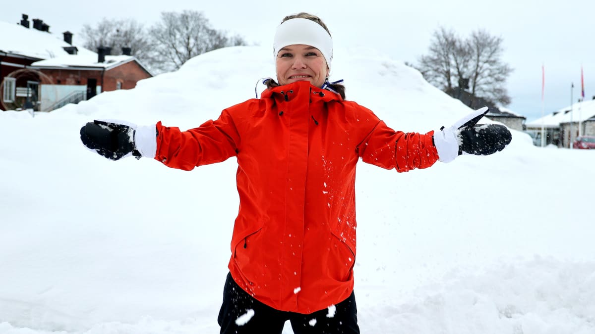 Maria Sipari on ensimmäinen lyhytkasvuinen Finlandia-hiihtäjä | Yle Uutiset