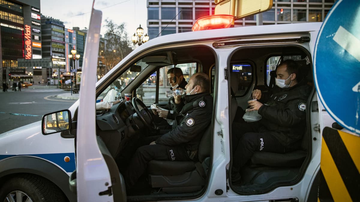 Turkin poliisi: Kaksi suomalaista otettu kiinni Turkissa somepostauksen ...