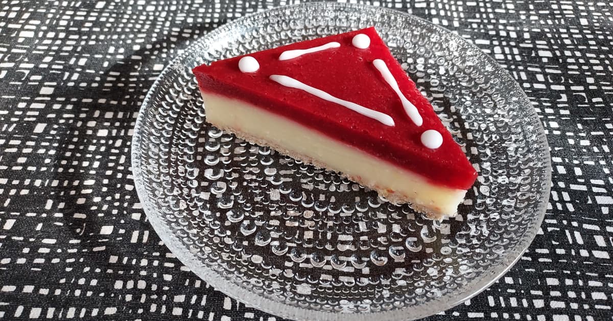 Puu-Nurmeksen nimikkoleivos maistuu mansikalle | Yle