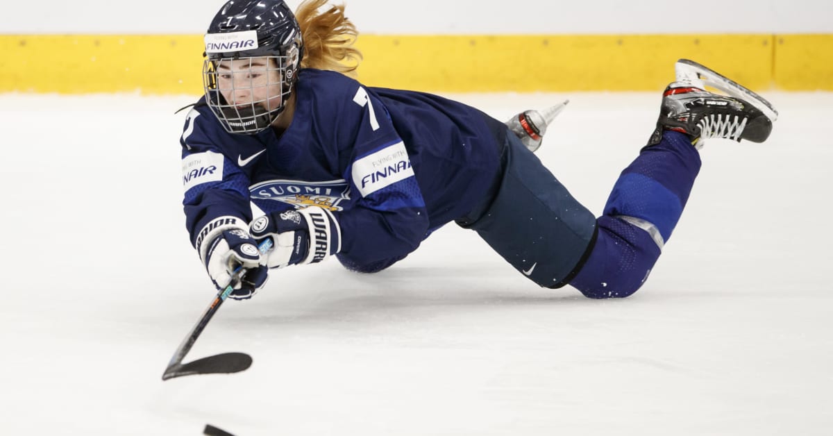 Naisleijonille tyylikäs voitto Sveitsistä | Urheilua lyhyesti | Yle