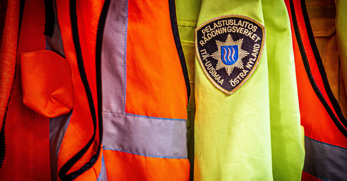 Yli hehtaari metsää paloi Porvoossa – Rajavartiolaitoksen kopteri ...