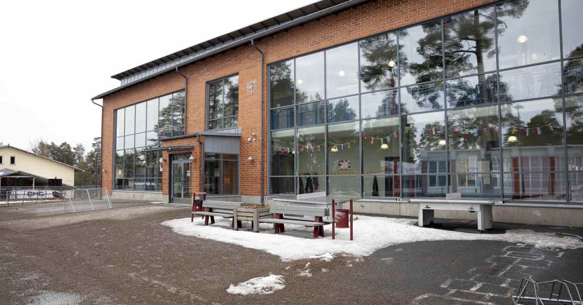 Itä-Suomen koulusta ei tullutkaan Samuelin koulua – uudeksi nimeksi on tulossa Itä-Suomen ...