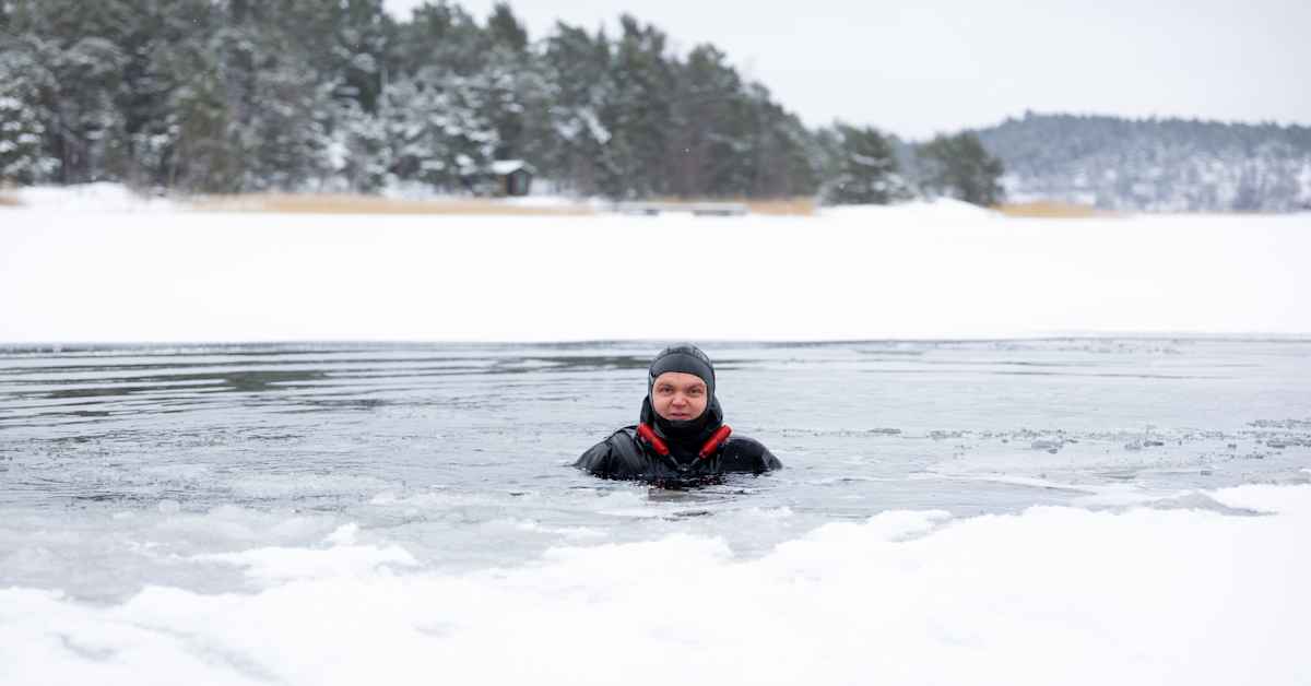 Så undviker du faror på vinterns osäkra isar – isläget i skärgården kan ...