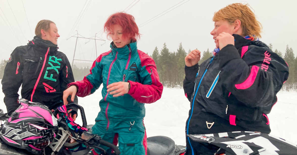 Bensen hakso ja mohtorat hurret go golbma skihpáračča ovttastallet ...