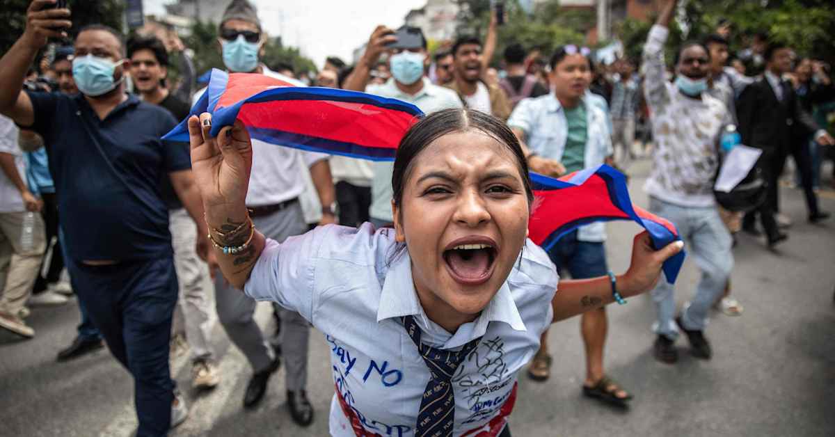 Nepalin mielenosoituksissa on kuollut 25 ja loukkaantunut yli 600 ...