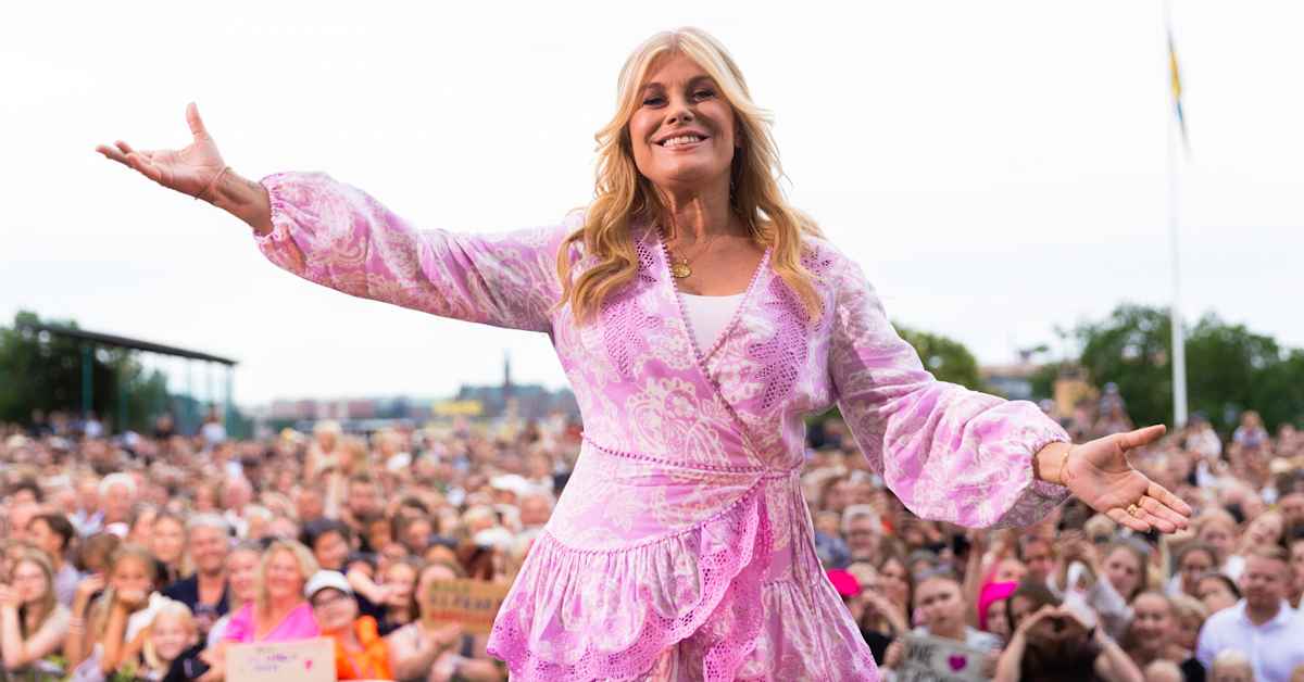 Säsongsavslutning för Allsång på Skansen – på scenen Seinabo Sey, Lisa ...