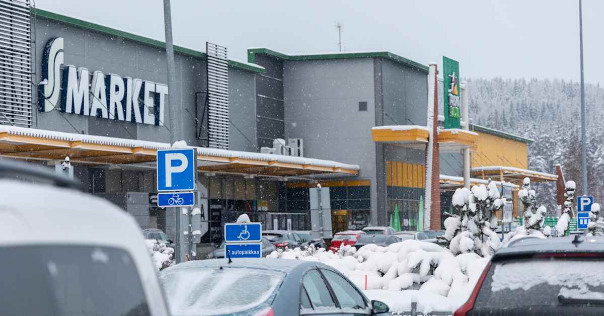 Nuorukaiselle ajokielto 50 metrin nelipyöräluisusta huoltoaseman ...
