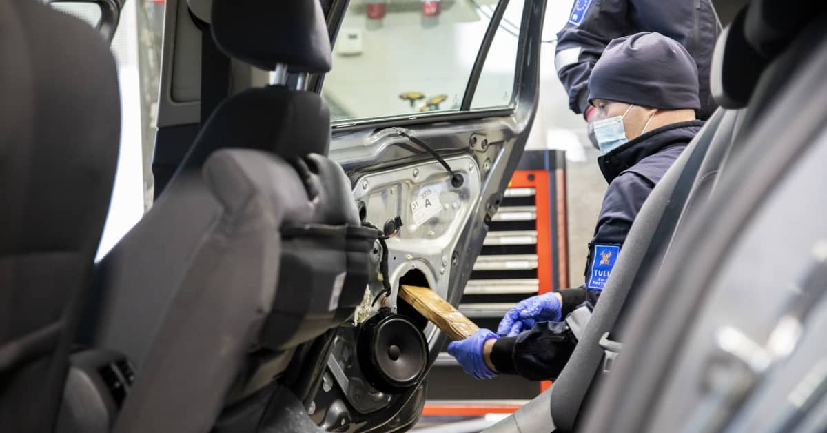 Tulli alkoi tarkastaa autoja uudella tavalla – pian salakuljettajien ...