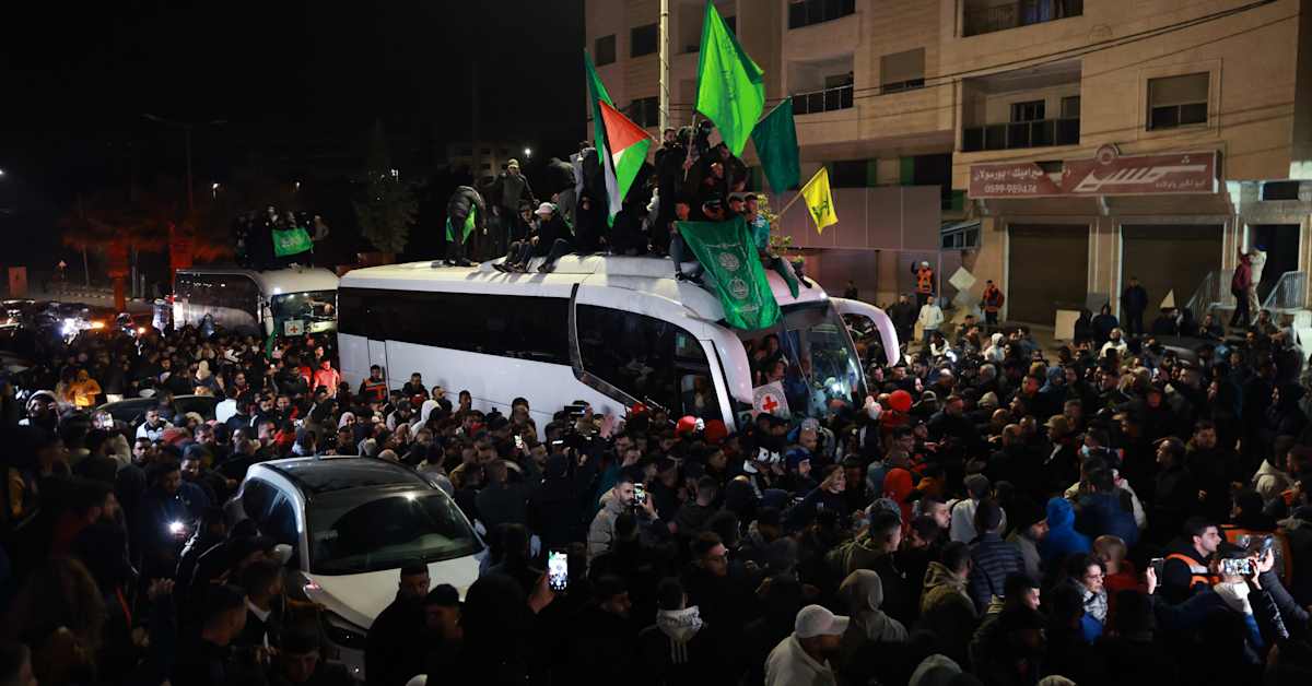 Israel friger 110 palestinska fångar på torsdag | Utrikes | Svenska Yle